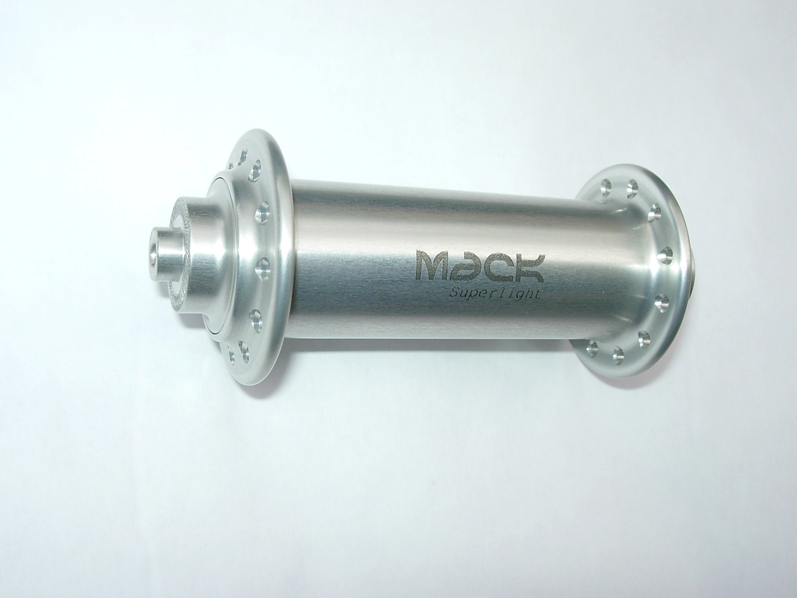 Road Front - Mackhubs